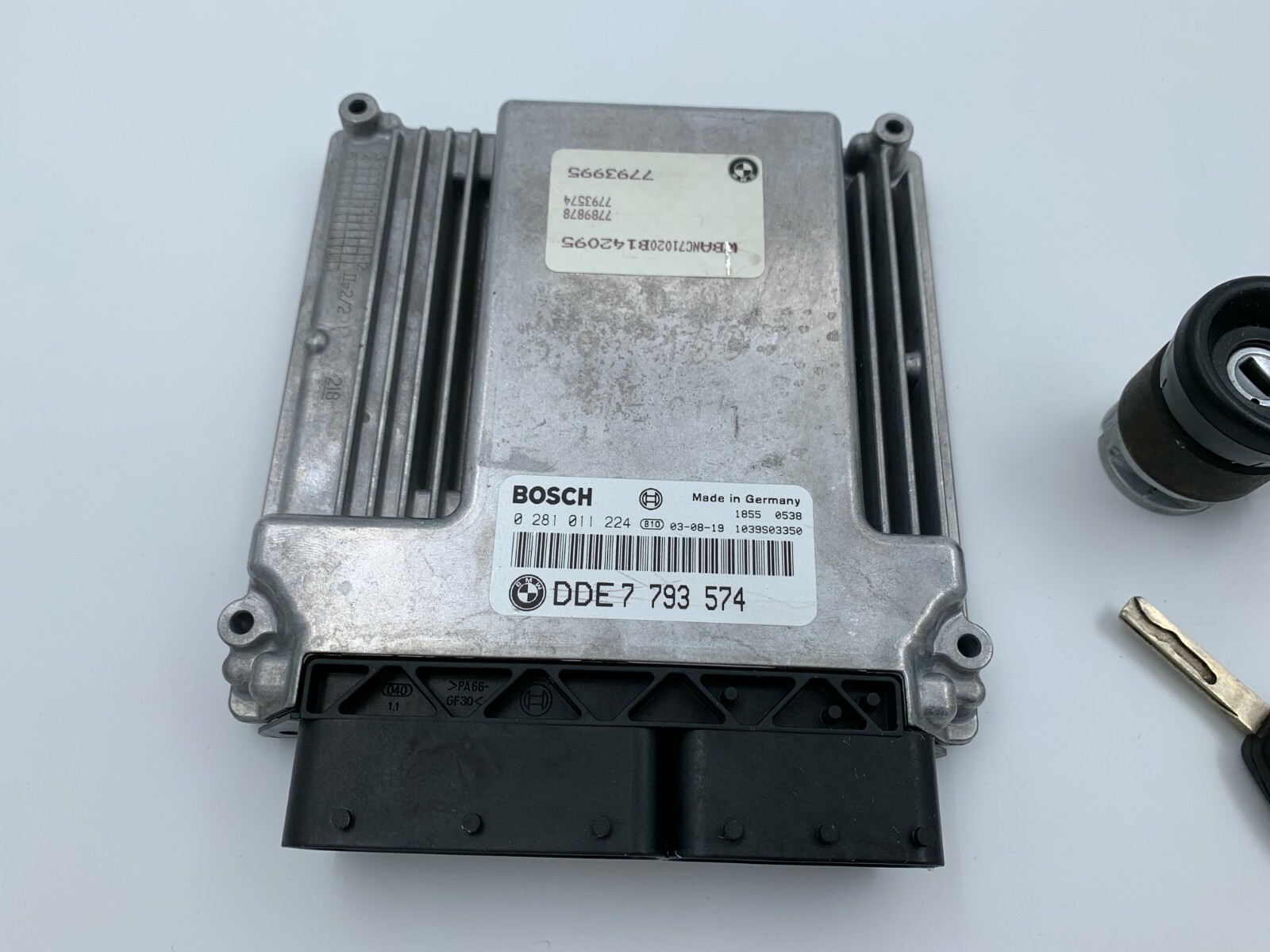 BMW E60 E61 530d M57N DIESEL ENGINE ECU SET DDE CAS2 IGNITION 1X KEY ...