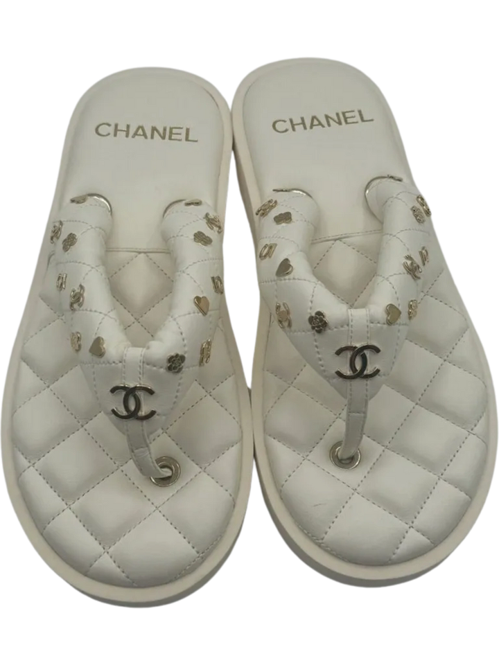 Chanel Spring 2023 White Quilted Charms Padded Pool Thong Sandal | eBay
