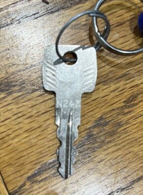GENUINE THULE REPLACEMENT KEYS LATEST N247 | eBay UK