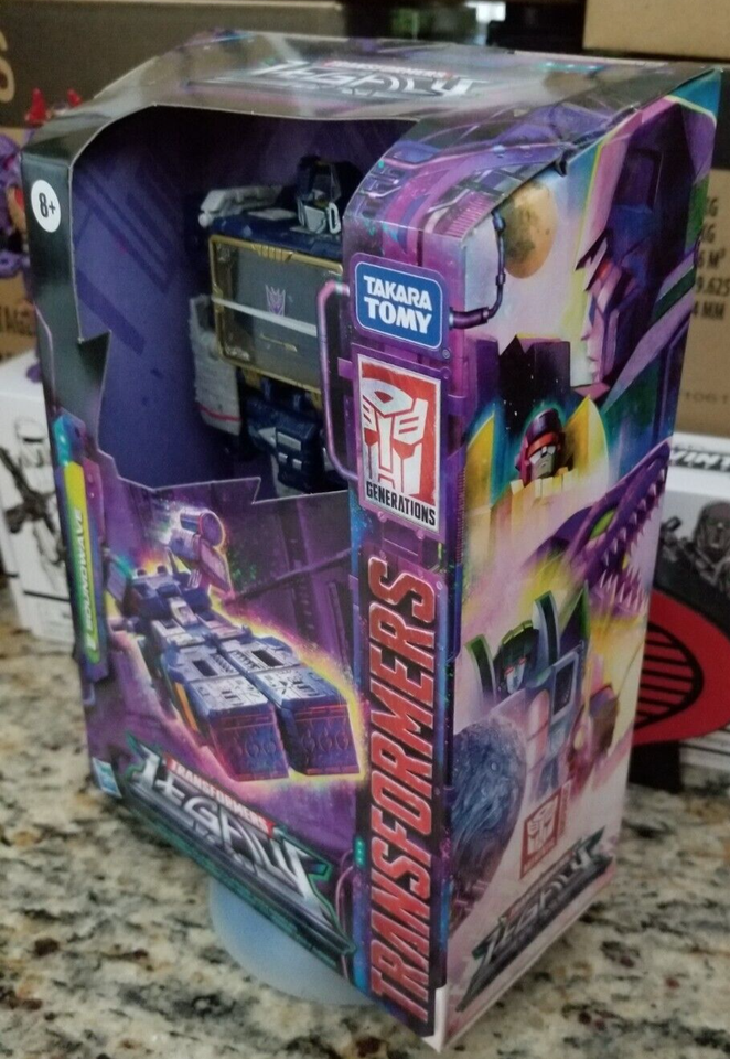 Takara Tomy Hasbo Transformers Legacy Voyager Class Soundwave Ship ...