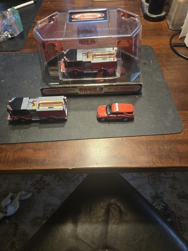 Code 3 Collectibles Chicago Fire Department Luverne Fire Engine 109 Lot ...