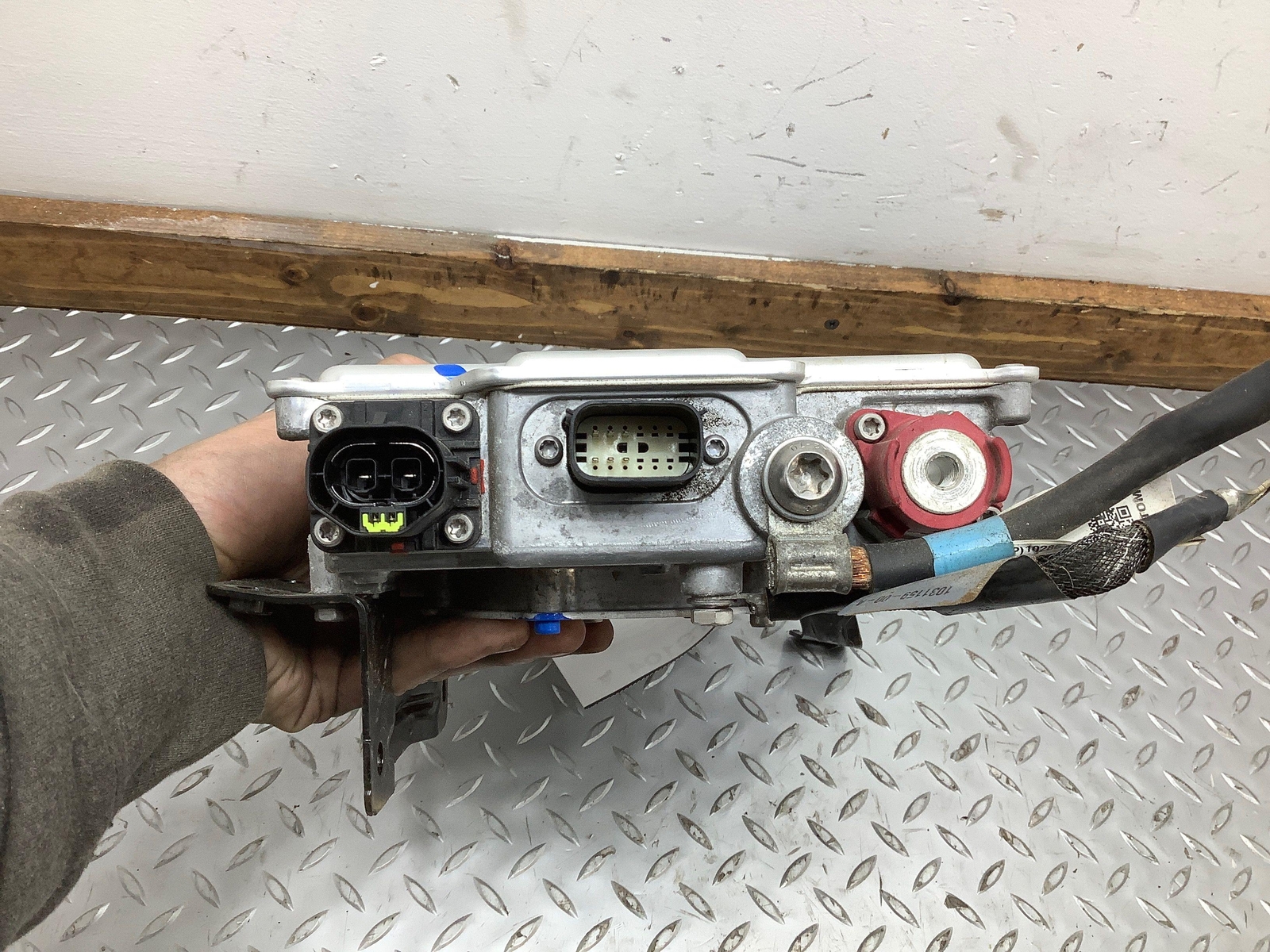 Tesla Model S DC DC Converter Delta Electronics 220 to 12 V DC 1028665 ...