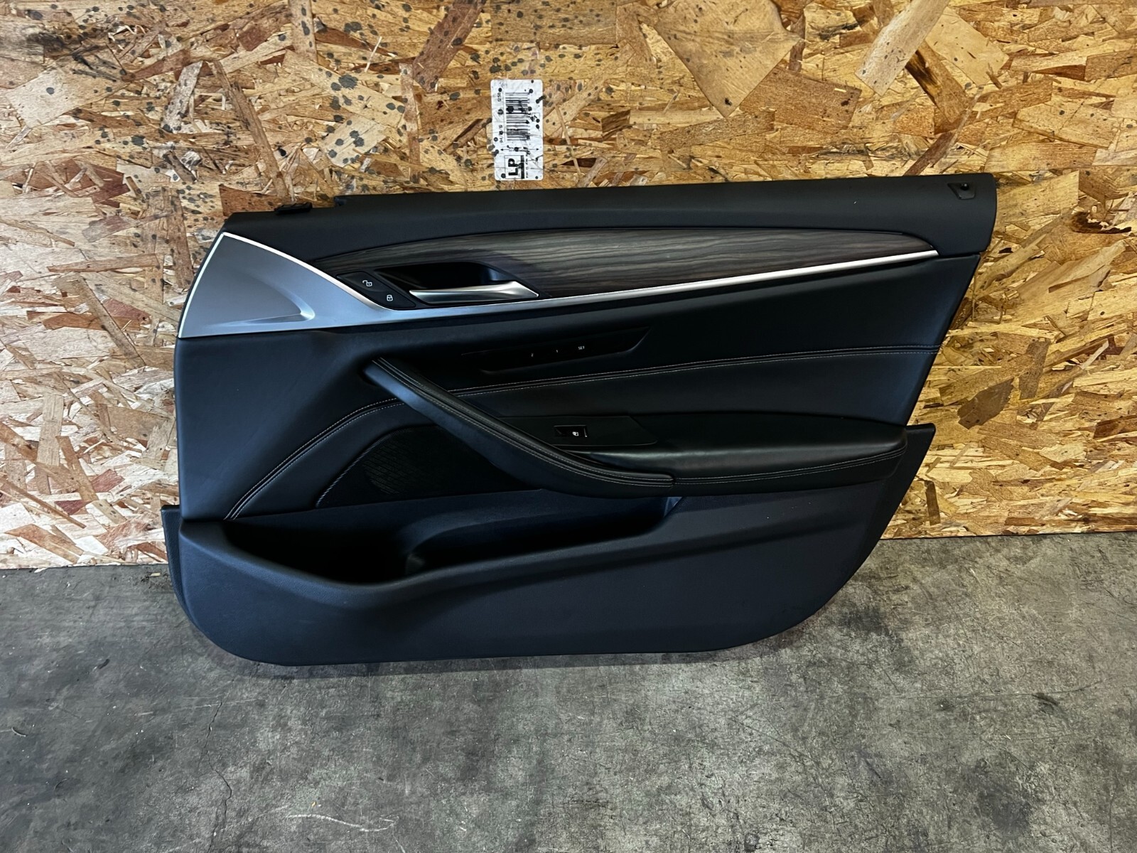 BMW G30 G31 FRONT RIGHT SIDE DOOR PANEL NAPPA LEATHER EXCLUSIVE SEAM ...