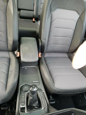 2018 VOLKSWAGEN TIGUAN R LINE MK 2 BARE CENTRE CONSOLE & ARM REST ...