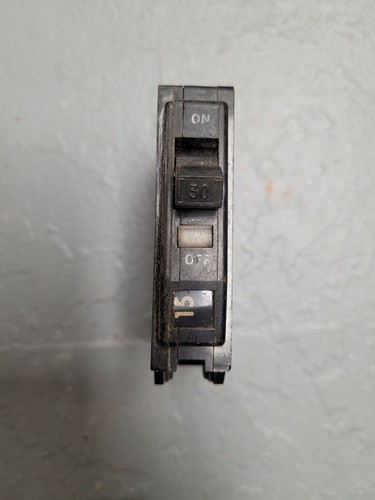 SQUARE D QOB130 30A AMP 1P POLE 120V BOLT ON QOB CIRCUIT BREAKER - USED ...
