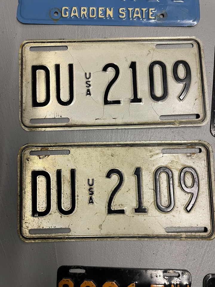 28 ANTIQUE LICENSE PLATES NJ CT WA 1940s - 1970s Motorcycle Tractor Car ...