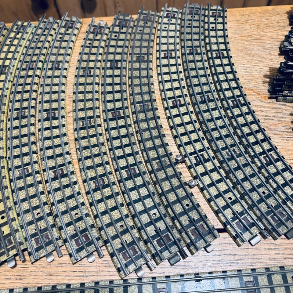 HORNBY DUBLO TRACK 3 RAIL X110 + POINTS X5, BUFFERS X2, D1 LEVEL ...