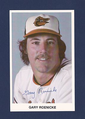 Gary Roenicke signed Baltimore Orioles vintage team issued baseball ...