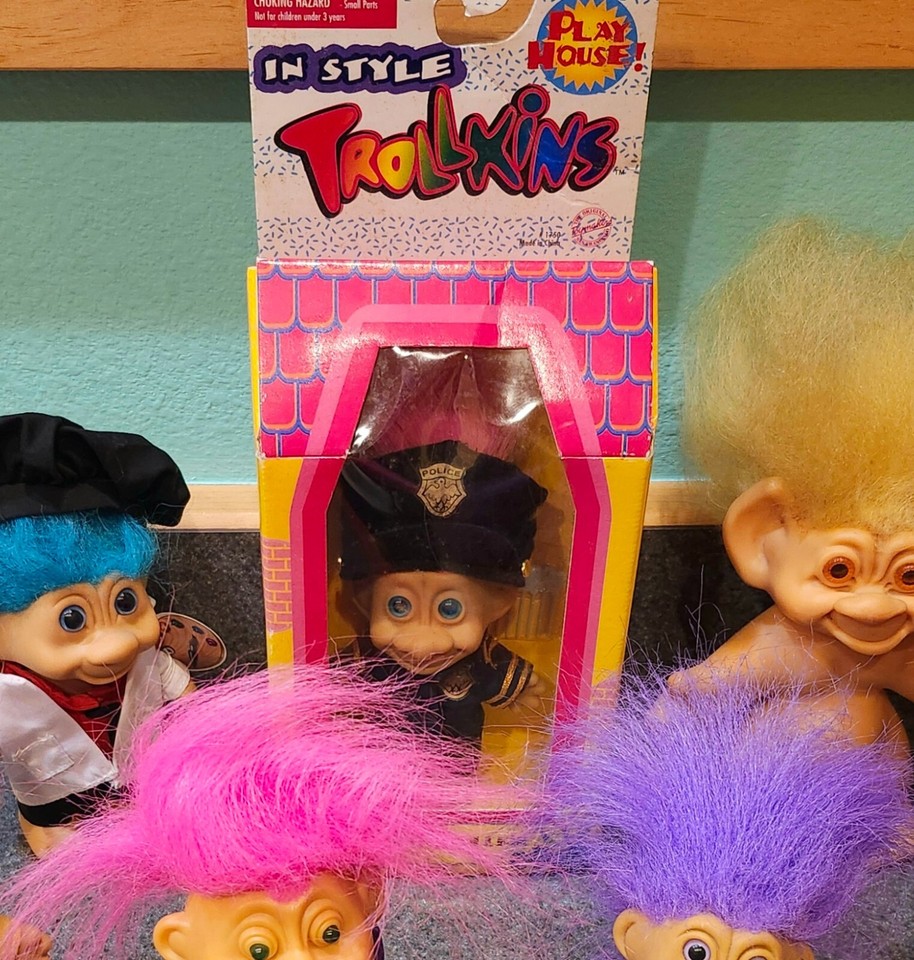 LOT OF 12 VINTAGE & MODERN TROLLS w/ OUTFITS! ACE, RUSS, BRIGHT, SOMA ...