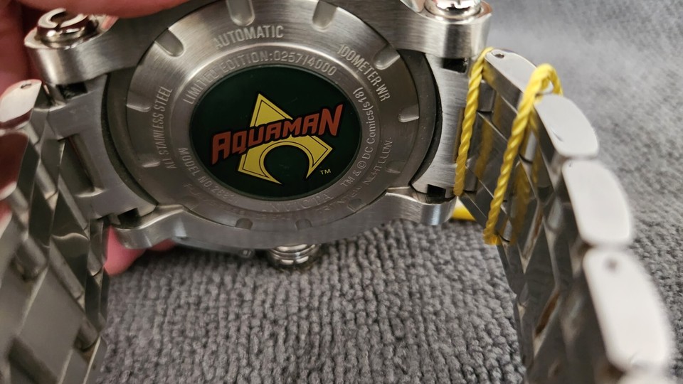 Invicta, Superman, Batman, Aquaman, Cyborg, Joker, Flash, Black Adam ...