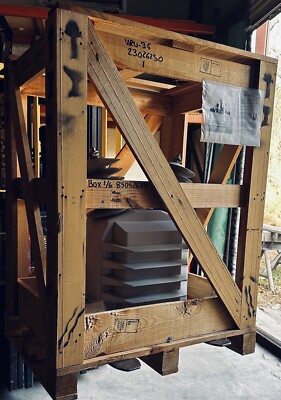 34.5 kv Voltage transformer VRU-36, 2500 va, 34500/34500 Y, 300/500:1 ...