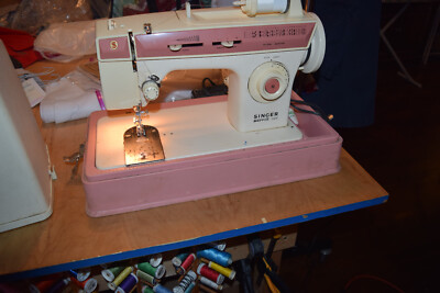 Singer Merritt 2404 Sewing Machine Pink With Foot Pedal Plastic Case ...
