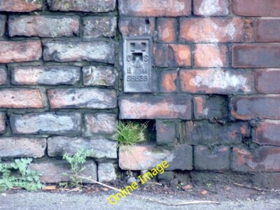 Photo 6x4 OS flush bracket, Water Hill Lane Selby Ref S5838. On a ...