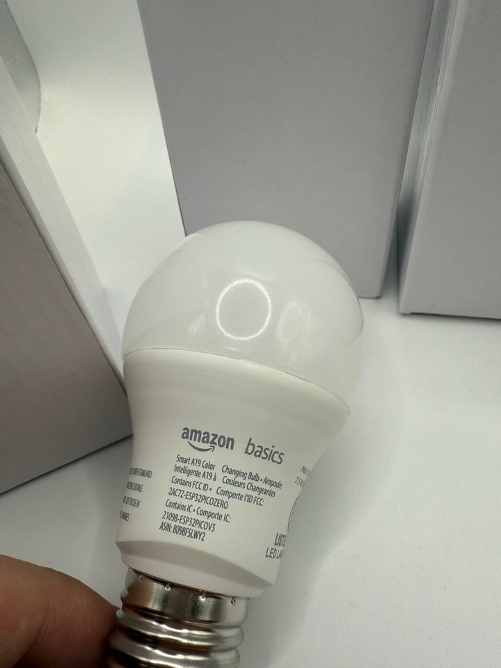 Amazon Smart A19 LED Light Bulb Color Changing, 9W/60W Wi-Fi Alexa 4 ...