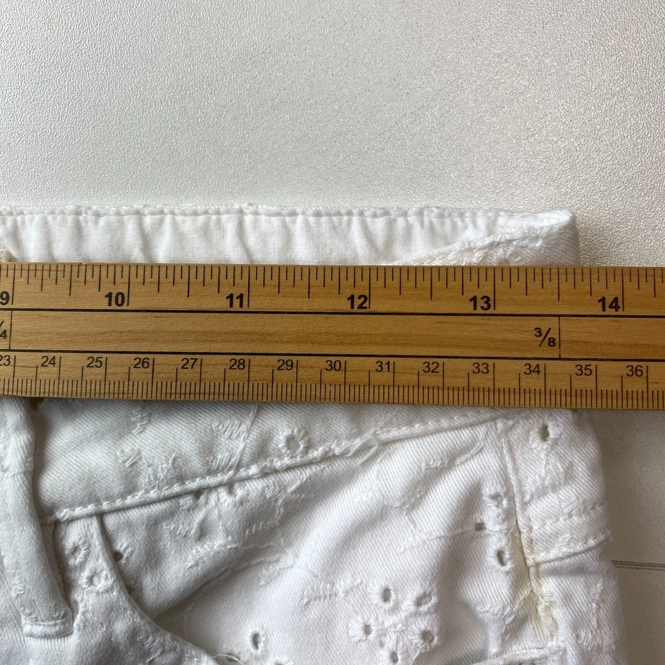 GUESS Women White Regular Straight Fit Floral Pattern Trousers Size W26 ...