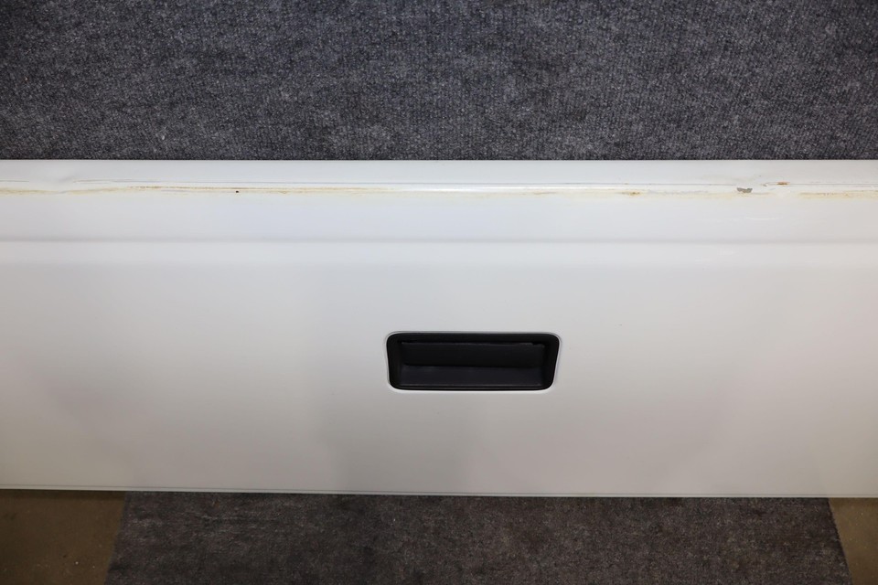 88-98 Chevy C/K Truck GMT400 OEM Tailgate (White Respray) Rust Free | eBay