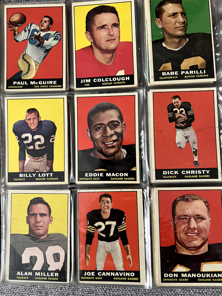 1961 Topps Complete set of NFL playing cards (1-132), w/John Unitas ...