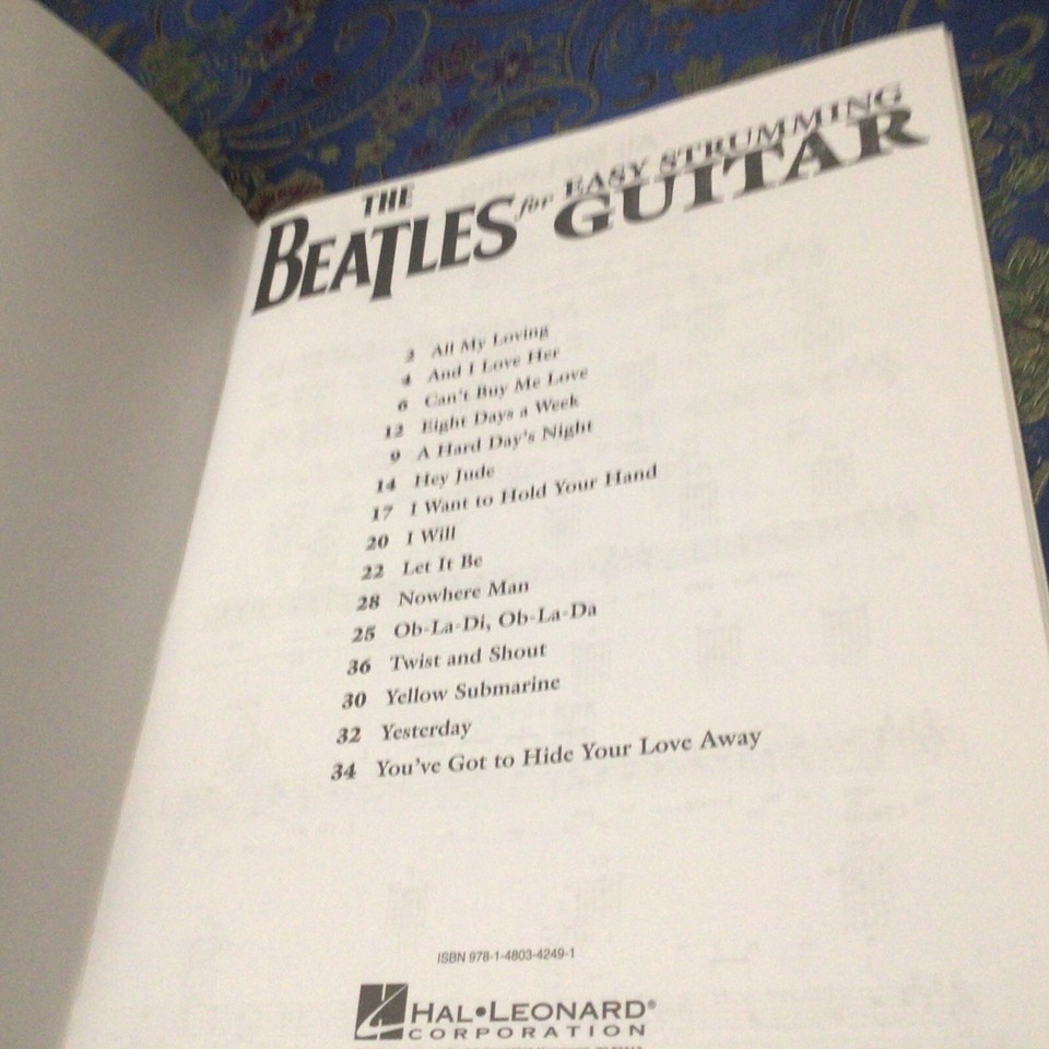 The Beatles for Easy Strumming Guitar (The Beatles) Guitar Collection ...