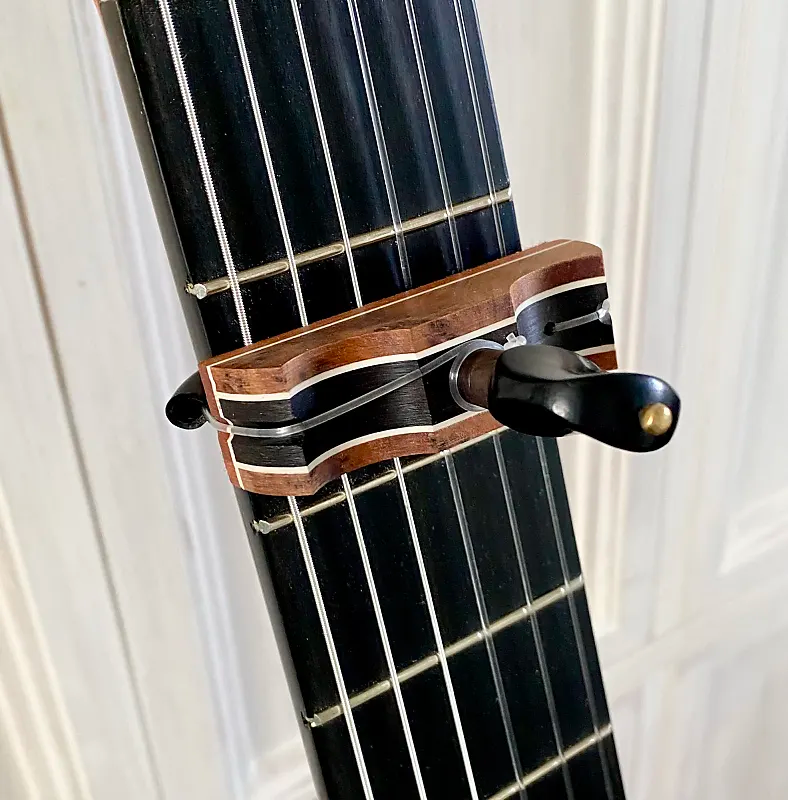 Darren Hippner Barbero Especial Flamenco Guitar Blanca 2023 Free ...