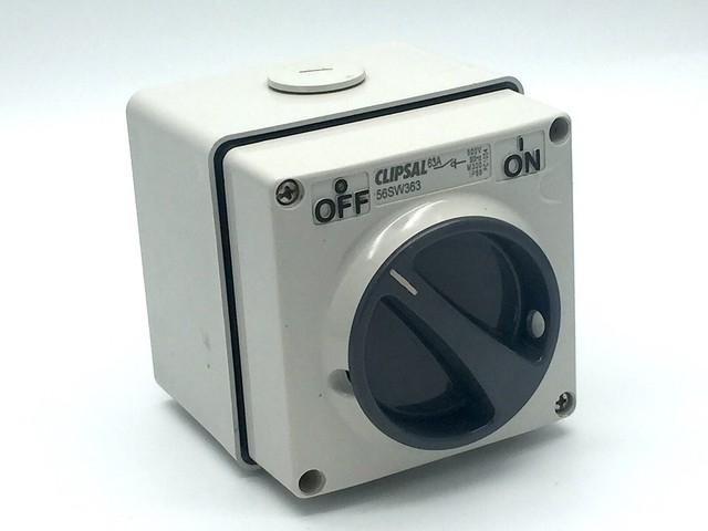 Clipsal Weatherproof 3 Phase Surface Switch on off 63 a 500 VAC IP 66 ...