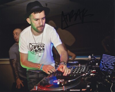 A-TRAK SIGNED 8X10 PHOTO ALAIN MACKLOVITCH 4 | eBay