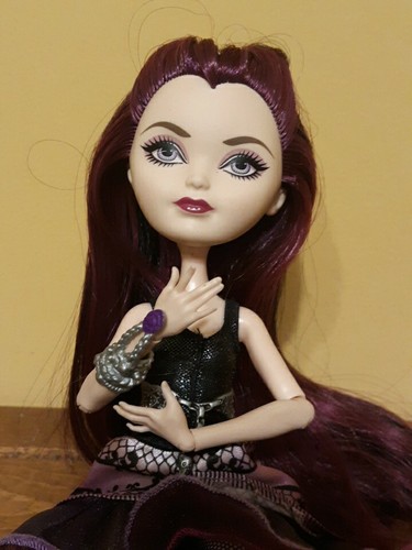 Ever After High Getting Fairest Raven Queen Doll 2012 PURPLE HAIR FIRST ...