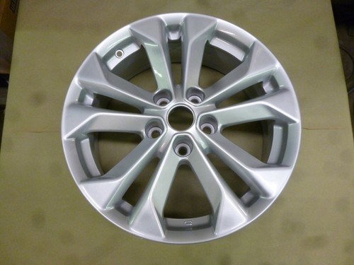 2014-2018 Nissan Rogue 17 Inch Silver Alloy Wheel Hollander # 62617 | eBay
