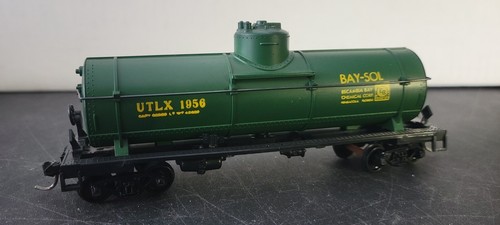 BA03 HO Scale Train Car TANKCAR UTLX 1956 BAY-SOL KNUCKLERS | eBay