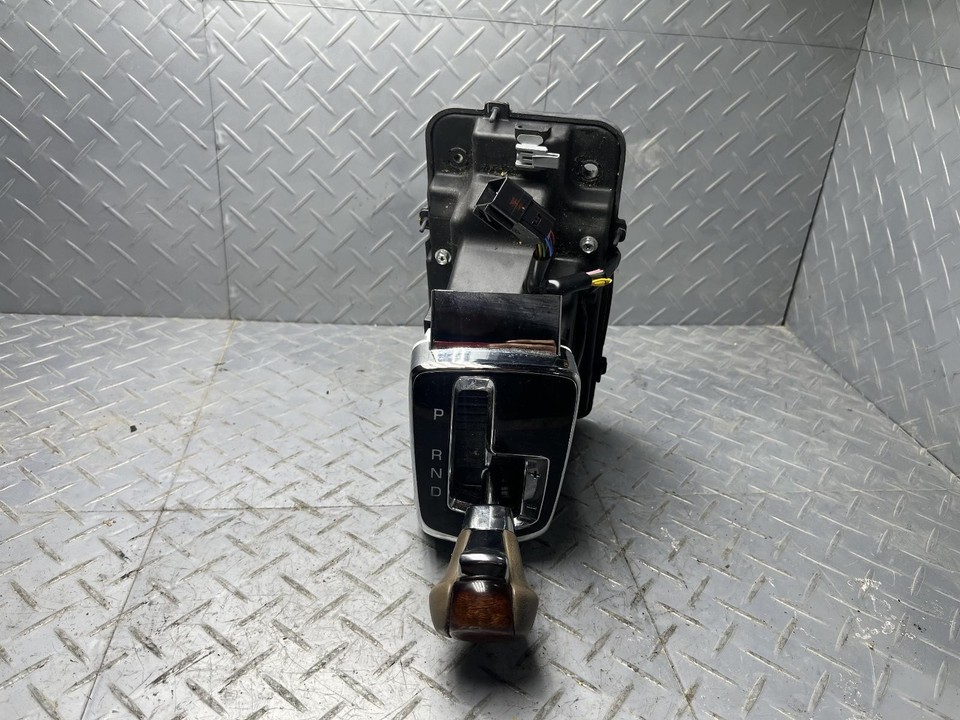 Cadillac 2008 Sts Shifter Trim