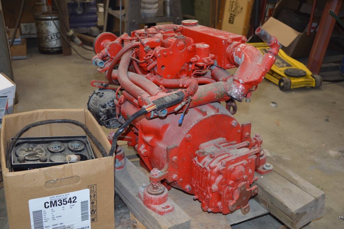 Westerbeke 10-TWO W10-Two Marine Diesel Engine Transmission/Gear RUNS ...