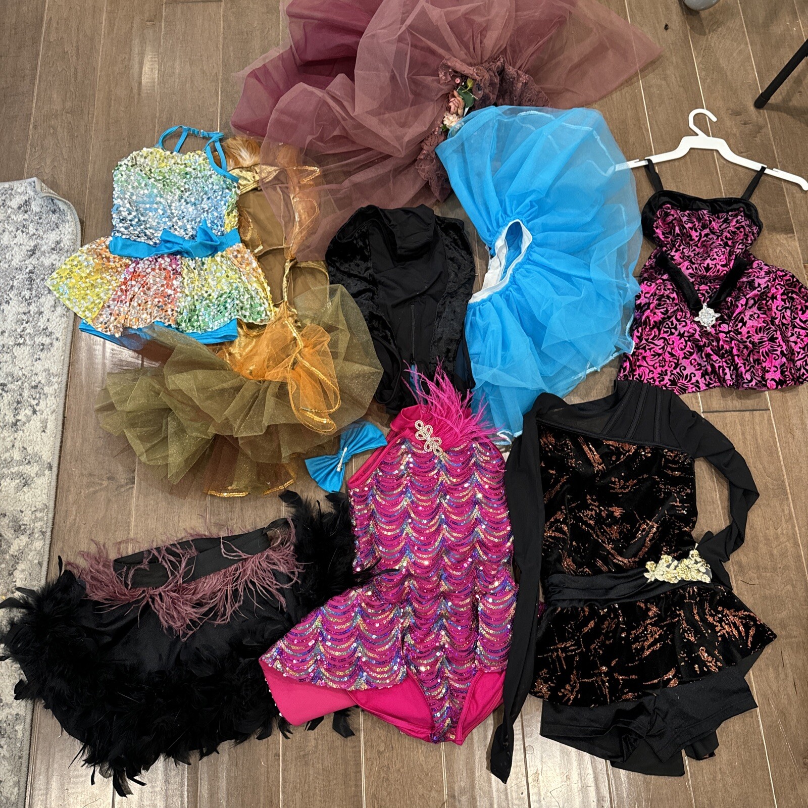 Dance Costumes Set - Gem