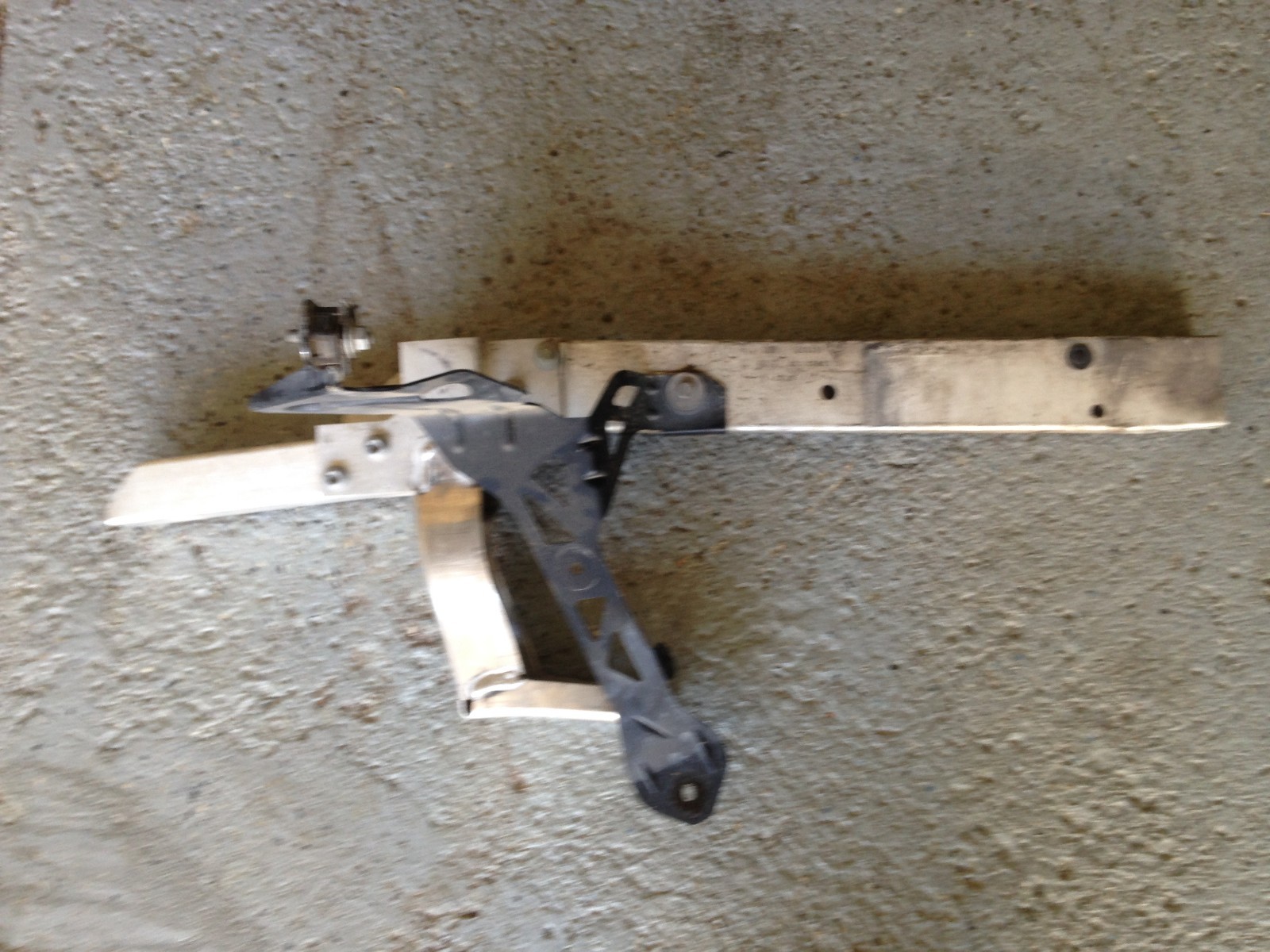 14Kmi Mercedes Benz GLA CLA 45 CLA45 GLA45 AMG RADIATOR CORE SUPPORT 4 ...