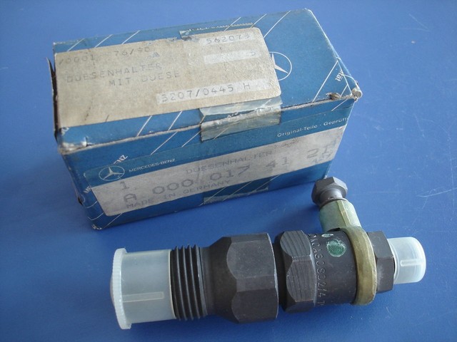 MERCEDES BENZ Unimog Injector Nozzle Holder Bosch 0432217157 0000174121 ...
