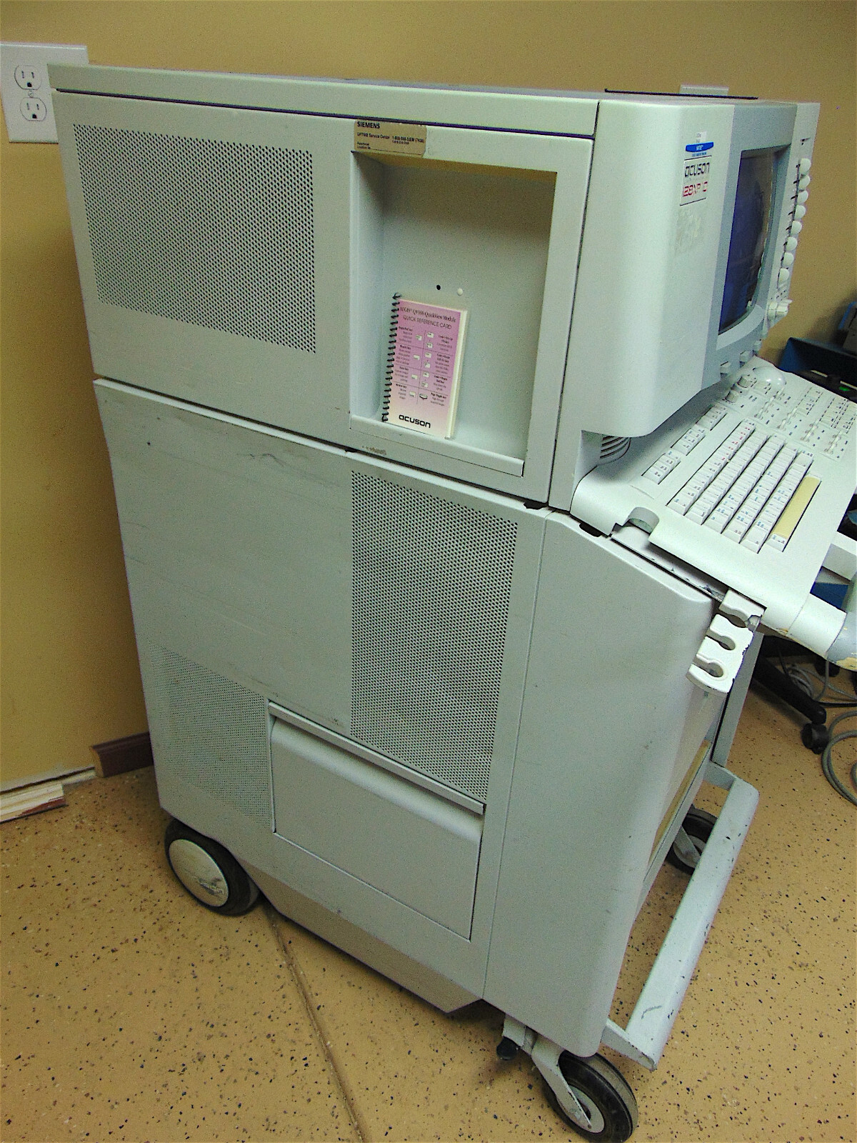 Acuson 128XP/10 Ultrasound Therapy System With AEGIS QV100 & Foot Pedal ...