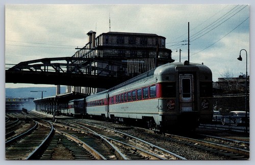 Postcard Scranton PA D. L. & W. Railroad Deluxe Streamliner Train in ...