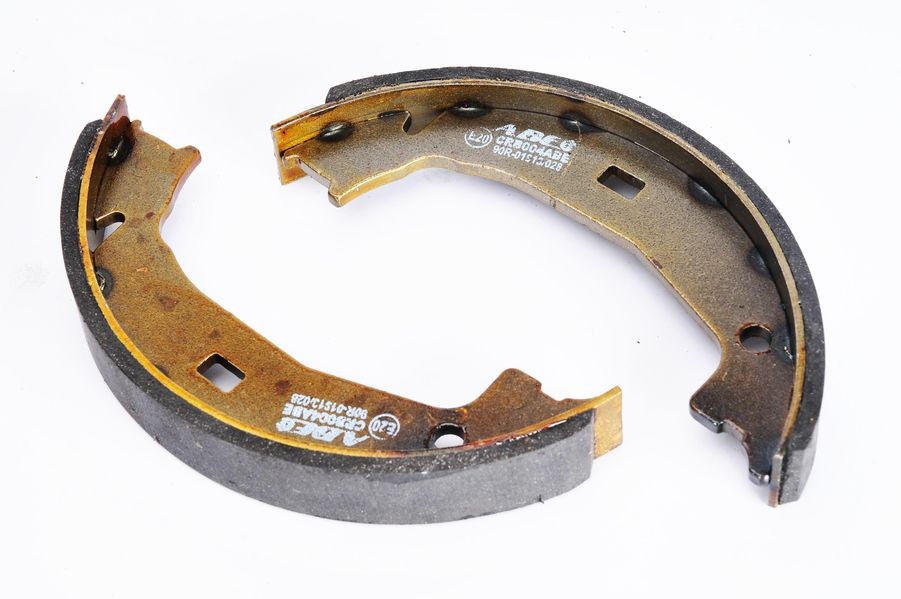 Parking brake shoes set Rear fits AUDI A5, BMW 1, 1 coupe, 1 kabriolet ...