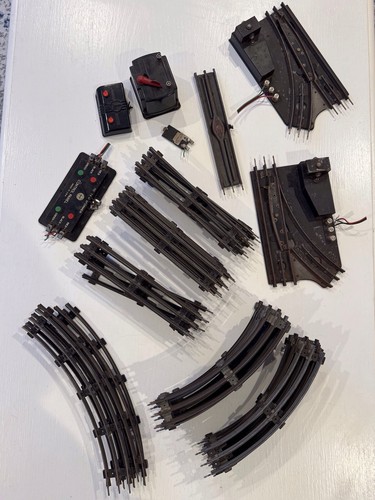 Lionel 027 Track (41 Pieces) Plus Control Panel, Type 1020, Left ...