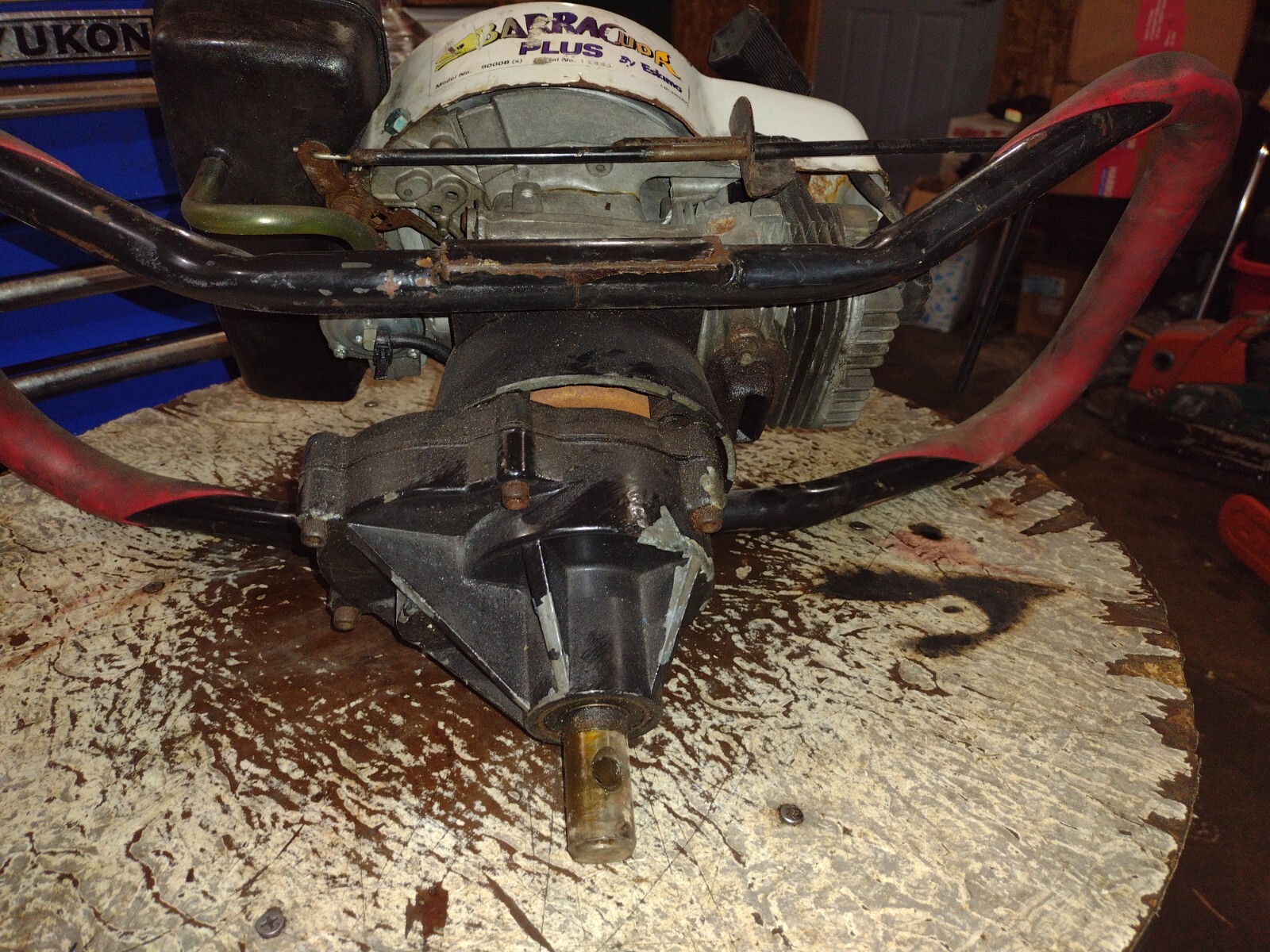 Eskimo BARRACUDA PLUS Ice Auger Tecumseh Engine AV520 Motor W drive ...