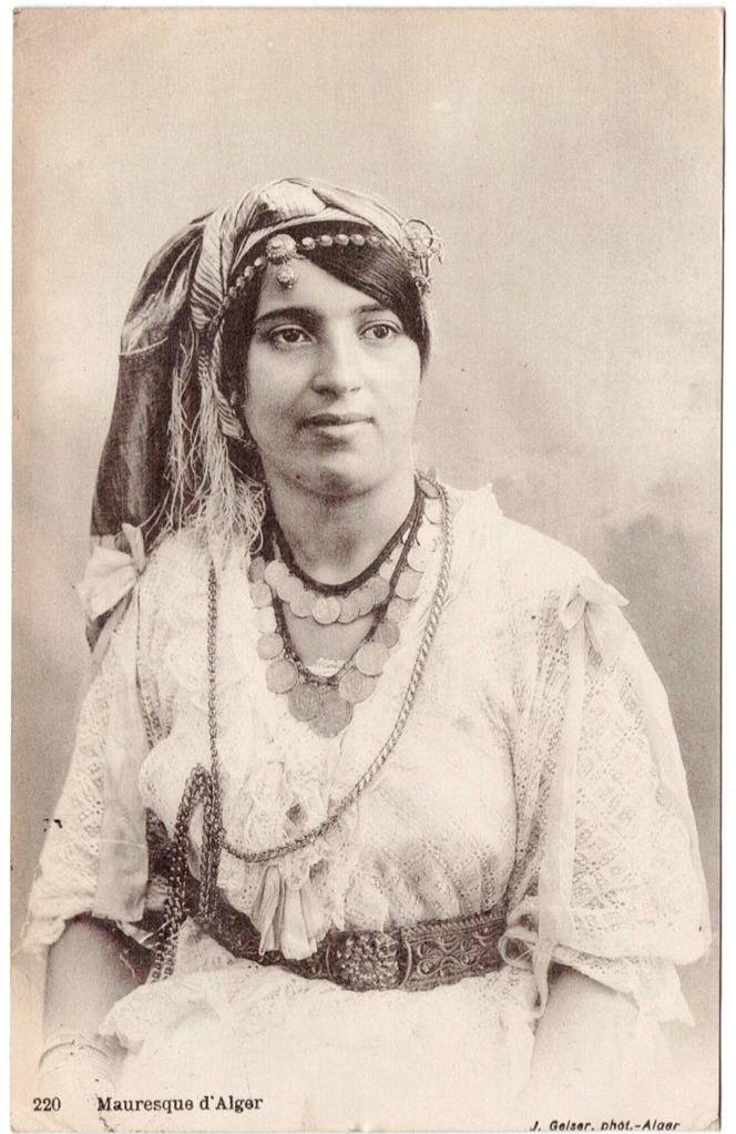 2 PCs Algeria Young Arab Women J. Geiser Photographer, Posted Alger to ...