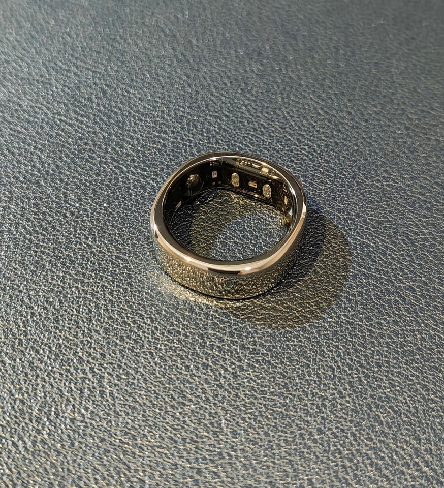 RingConn Gen 2 Smart Ring • Size 7 • Silver • Mint Condition • With ...