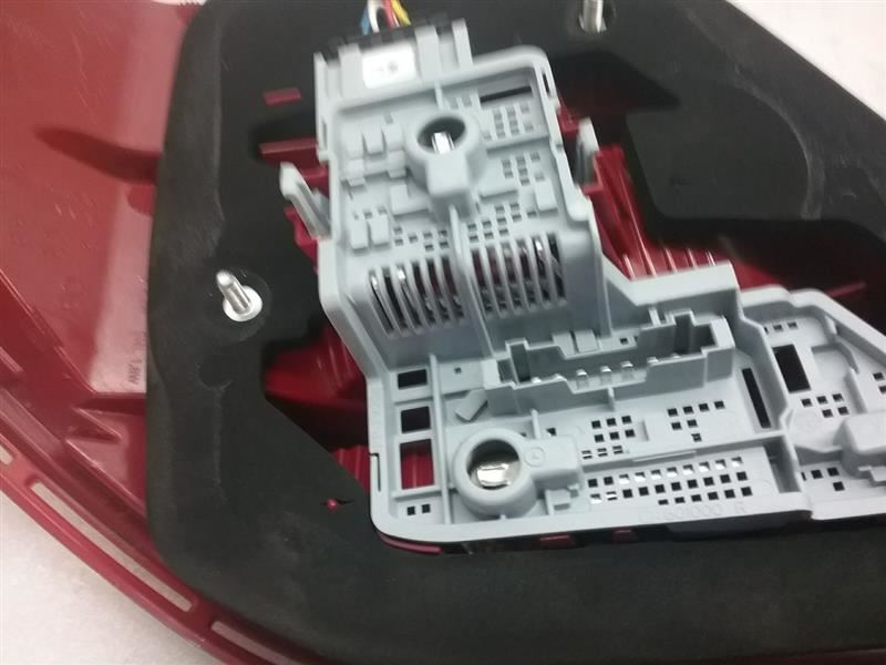 2049060703 RH Right Tail Light Lamp 204 Type Sedan 12-15 MERCEDES C ...