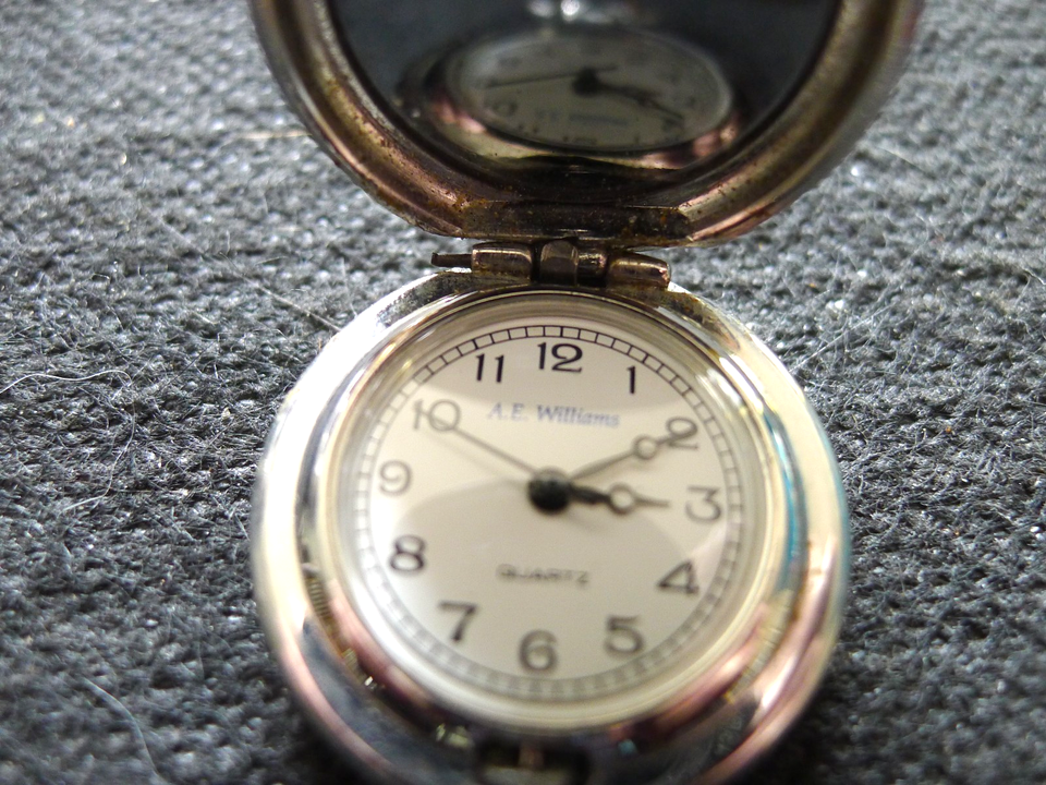 A.E, Williams Petite Chromed Hunter Qtz Pocket Watch.... 30mm wide ...