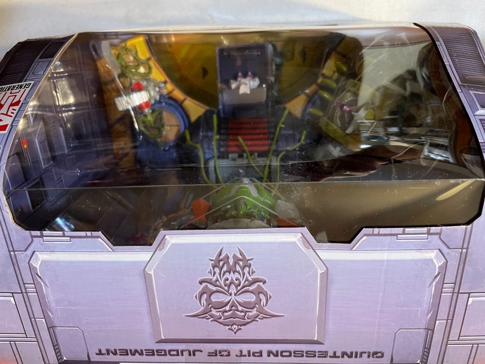 Hasbro Transformers Quintesson Pit Of Judgement SDCC exclusive Action ...