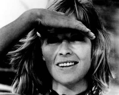 Susannah York smiling pose putting hand to brow from 1975 movie Gold ...