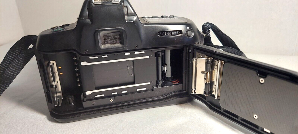 Nikon N70 35mm SLR Film Camera w/ Nikon Nikkor 28-85mm F3.5-4.5 Lens ...