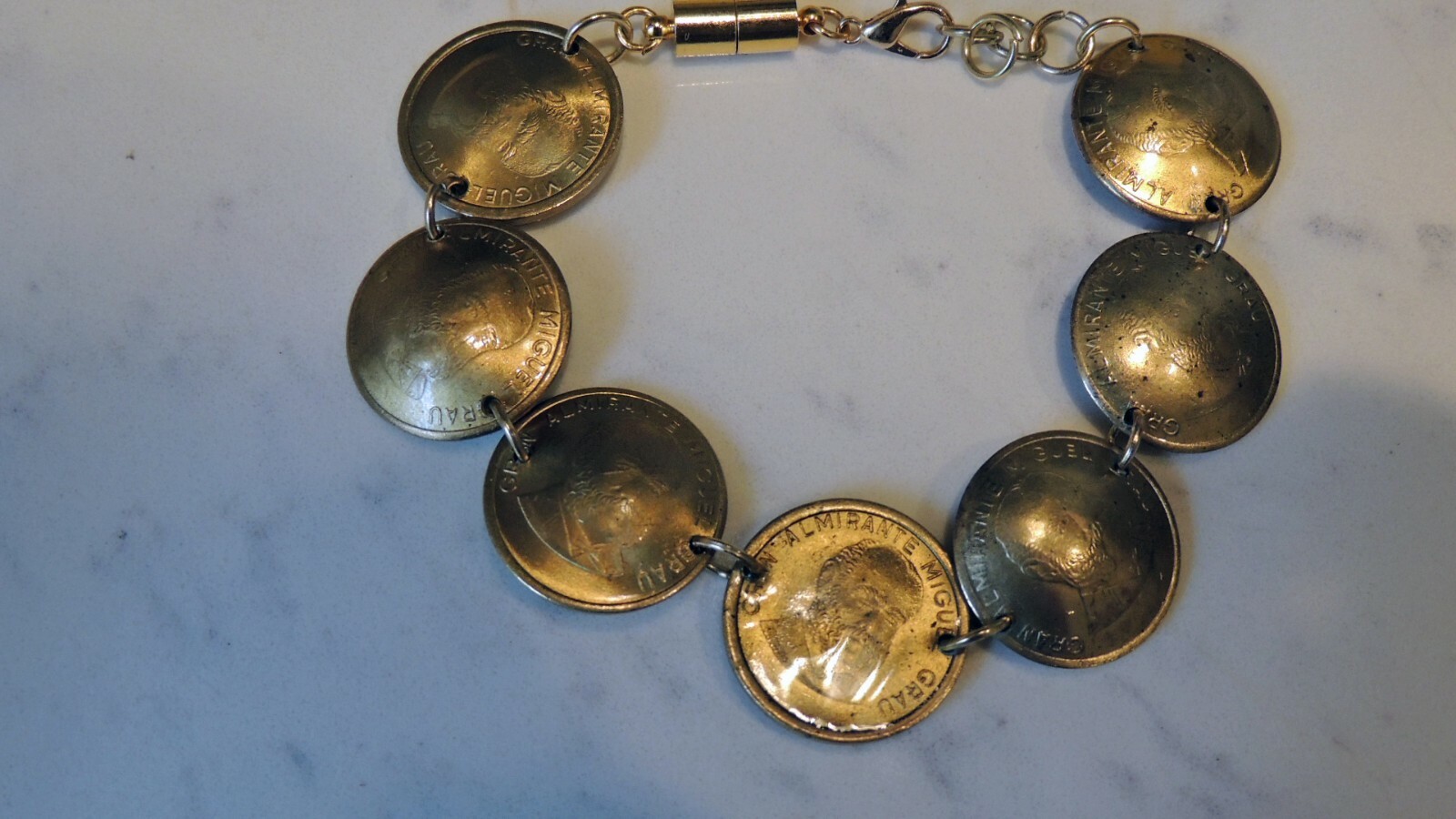 Bracelet from 1988 Peru centimos coins. - Gem