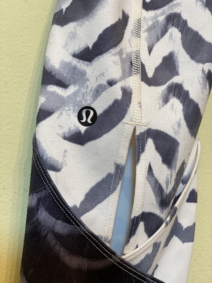 Lululemon 4 Pretty Plume Angel Wing Black Wunder Under Dance Activewear ...