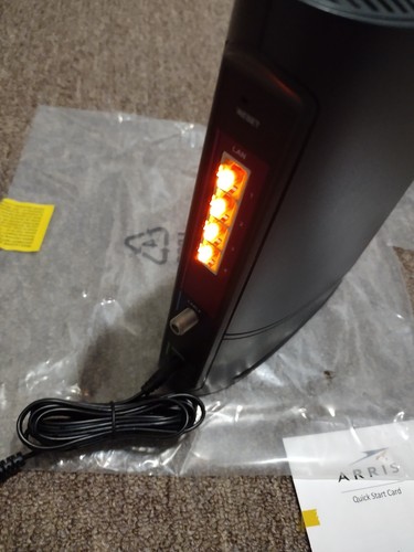 Arris G34 SURFboard DOCSIS 3.1 Gigabit Cable Modem & Wi-Fi 6 Router ...