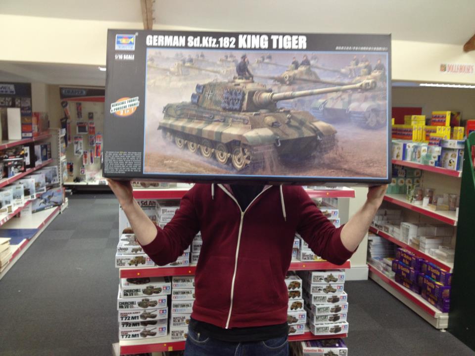 Trumpeter King Tiger Model Kit 16th Scale Model Kit - Requires Assembly ...