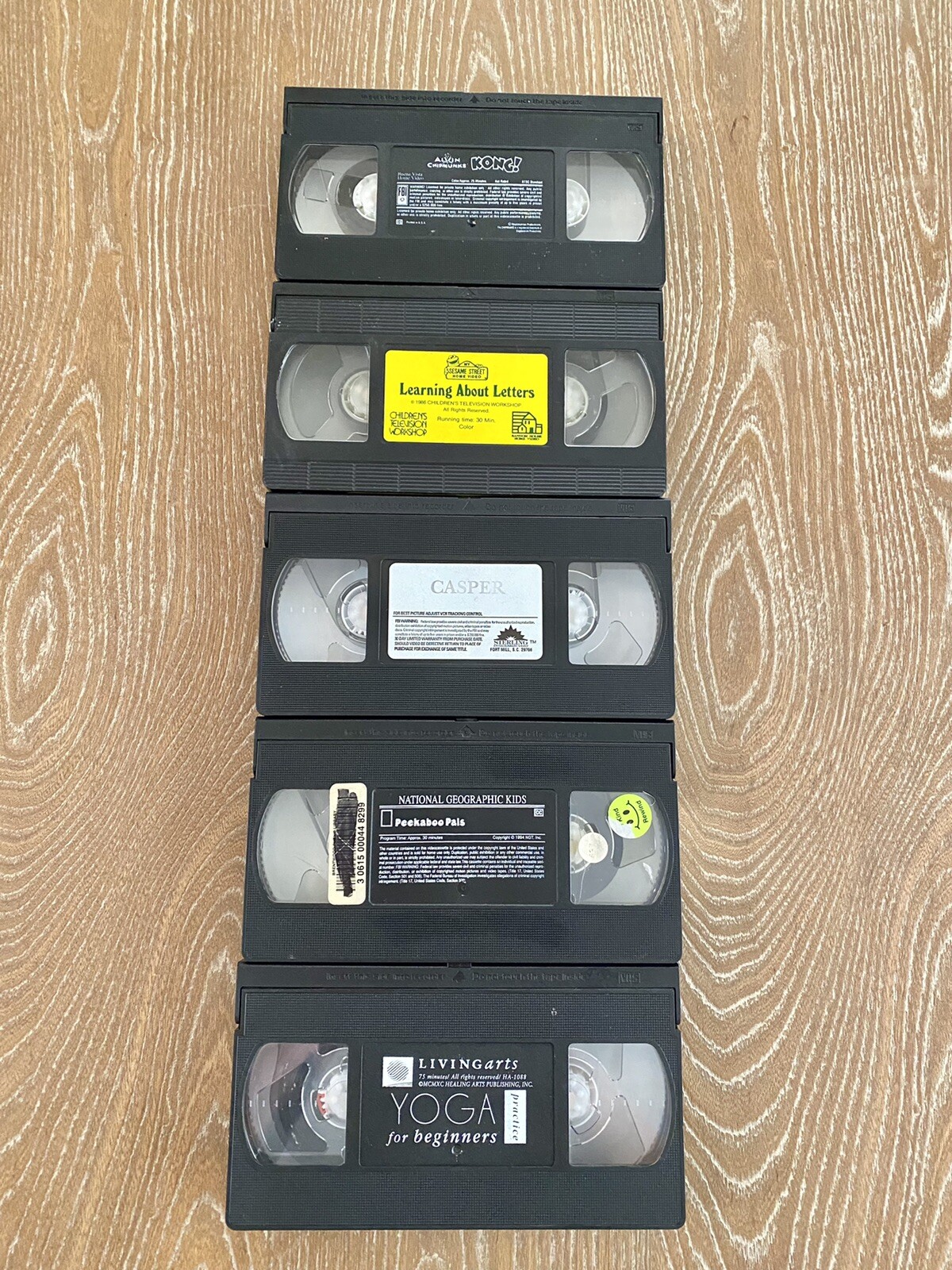 Assorted Children's Shows and Movies on VHS without Cases lot of 23 VHS ...